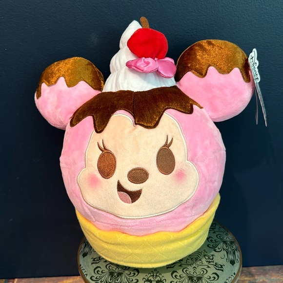Disney | Toys | Nwt Disney Munchlings Minnie Mouse Strawberry Ice Cream ...